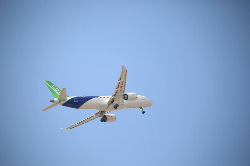 第三架C919完成首飞，明年六架测试机计划全部投入试飞取证-行业新闻-AEE2023